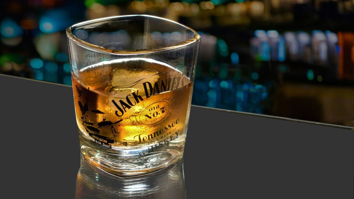 Why is whiskey such an iconic drink? – Cyclops Creative